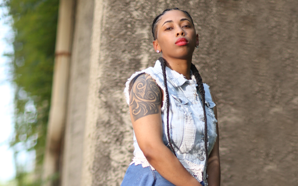 Chart topping female MC T Barz releases “Two Way”
